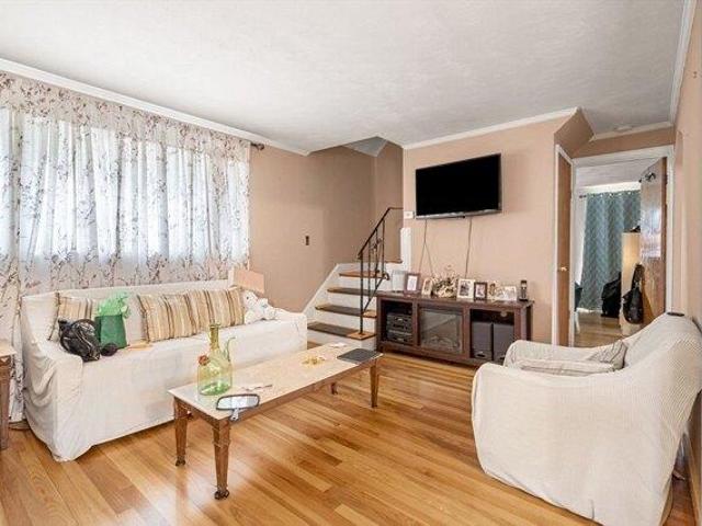 house with 3 bedroom, Boston MA ES102960019