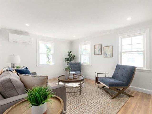 house with 3 bedroom, Boston MA ES102962006