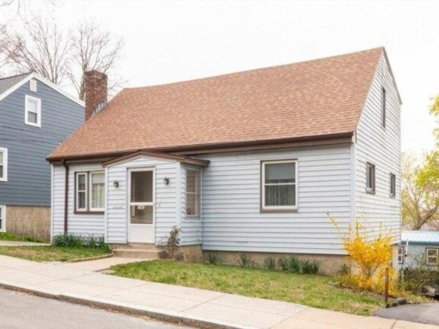 house with 3 bedroom, Boston MA ES103431936