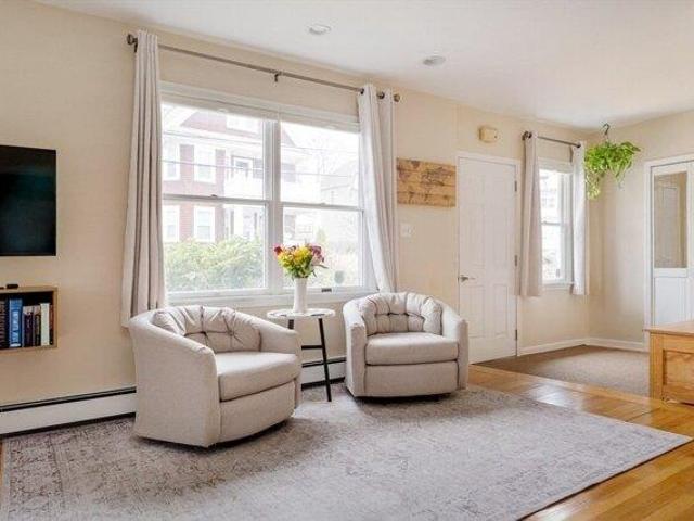house with 3 bedroom, Boston MA ES103498233