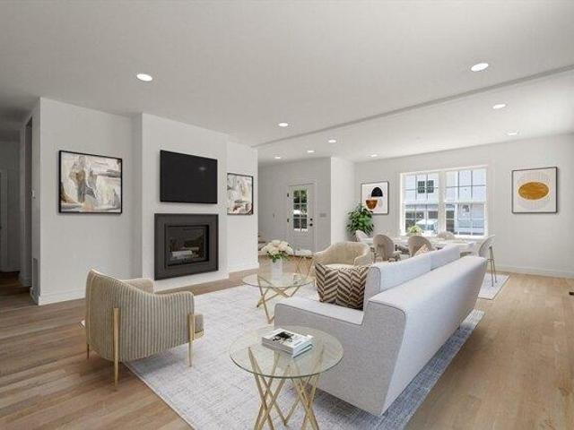 house with 3 bedroom, Boston MA ES103034078