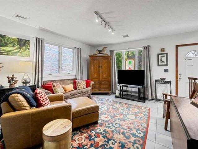 house with 3 bedroom, Boston MA ES103036995
