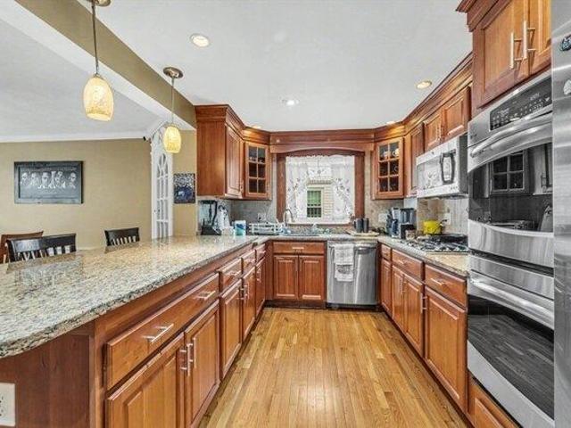 house with 3 bedroom, Boston MA ES103038058