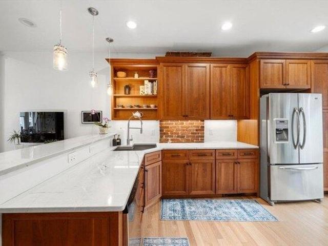 house with 3 bedroom, Boston MA ES103125748