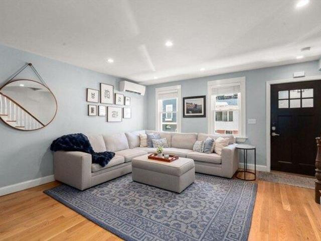 house with 3 bedroom, Boston MA ES103223662