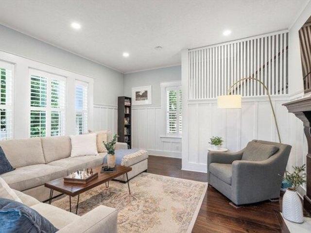 house with 3 bedroom, Boston MA ES104920355