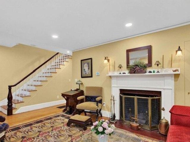 house with 3 bedroom, Boston MA ES104009064