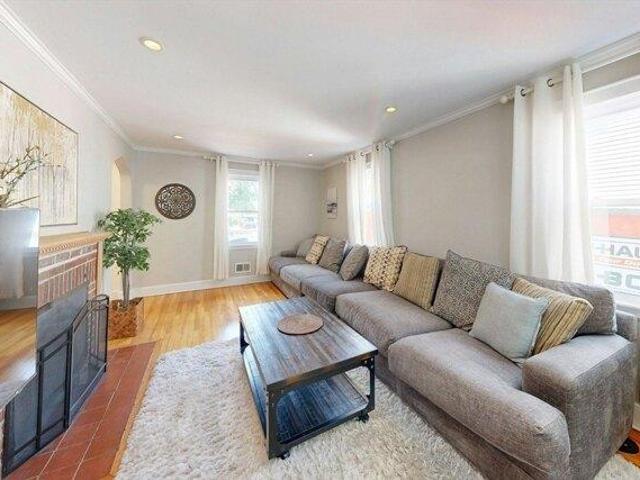 house with 3 bedroom, Boston MA ES104113718