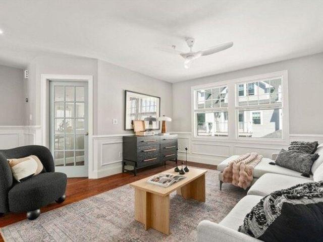 house with 3 bedroom, Boston MA ES104191820
