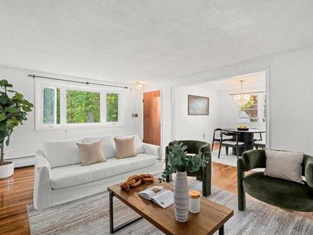 house with 3 bedroom, Boston MA ES104264578