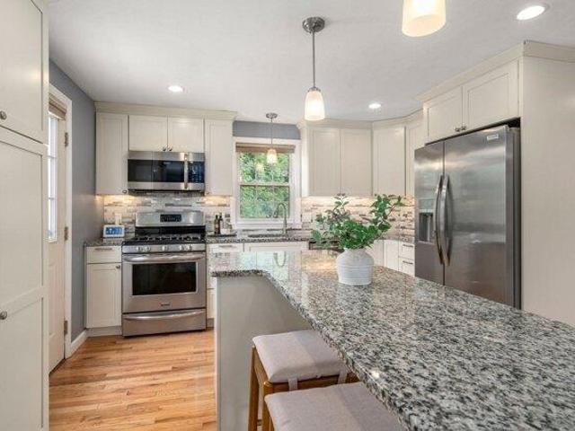 house with 3 bedroom, Boston MA ES105574634