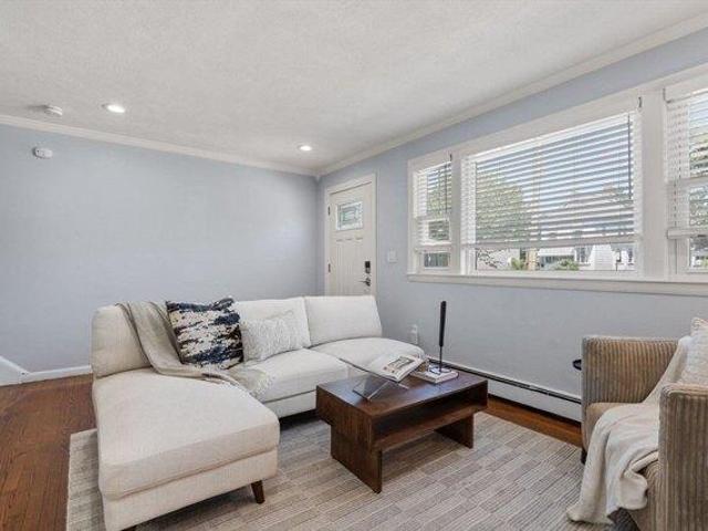 house with 3 bedroom, Boston MA ES105060620