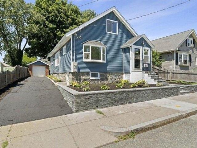 house with 3 bedroom, Boston MA ES105080074