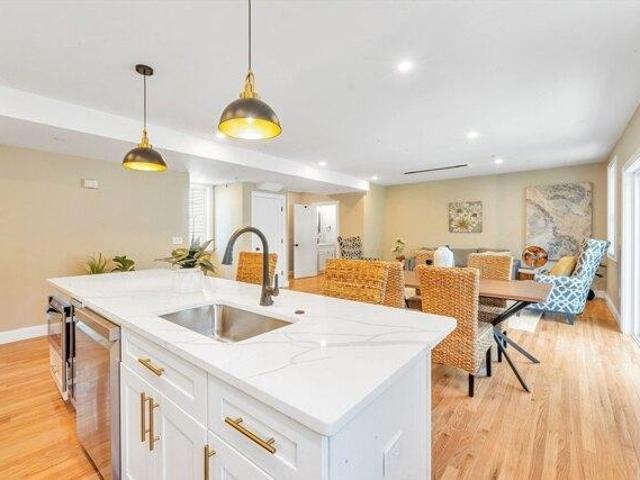 house with 3 bedroom, Boston MA ES105081147