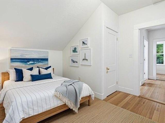 house with 3 bedroom, Boston MA ES105093543
