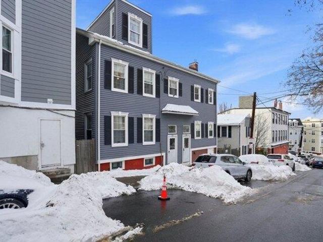 house with 3 bedroom, Boston MA ES105109001