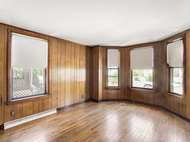 house with 3 bedroom, Boston MA ES105140202