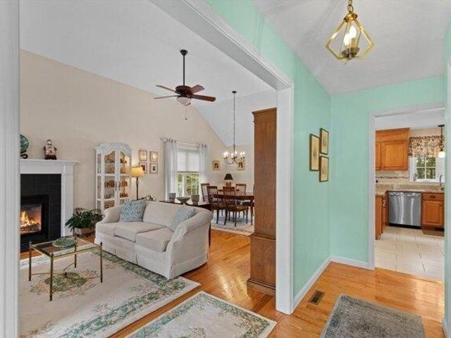 house with 3 bedroom, Bourne MA ES103220304