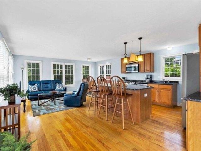 house with 3 bedroom, Bourne MA ES104514083
