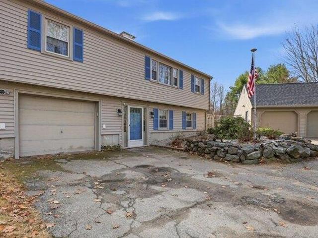 house with 3 bedroom, Bow NH DS102063171