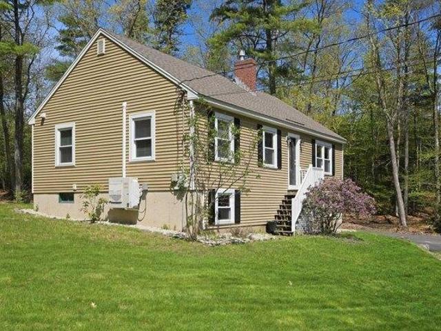house with 3 bedroom, Bow NH DS103019127