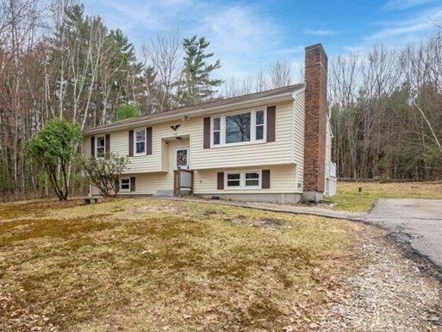 house with 3 bedroom, Bow NH ES103437511