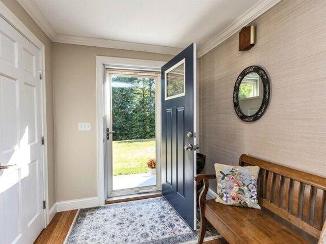 house with 3 bedroom, Bow NH ES103101765