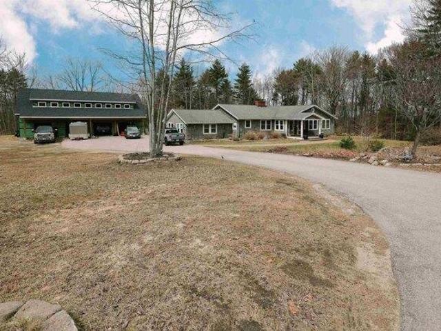 house with 3 bedroom, Bow NH ES104812185