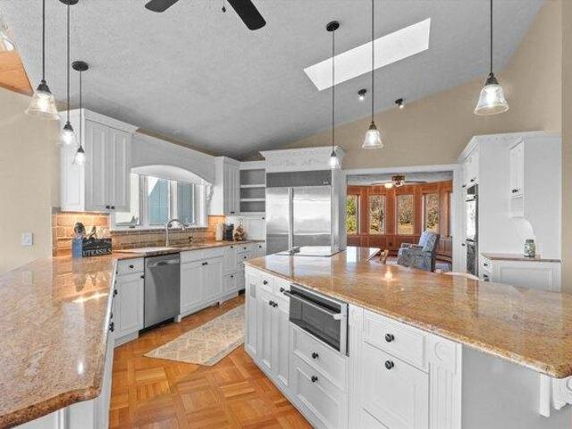 house with 3 bedroom, Bow NH ES104834852