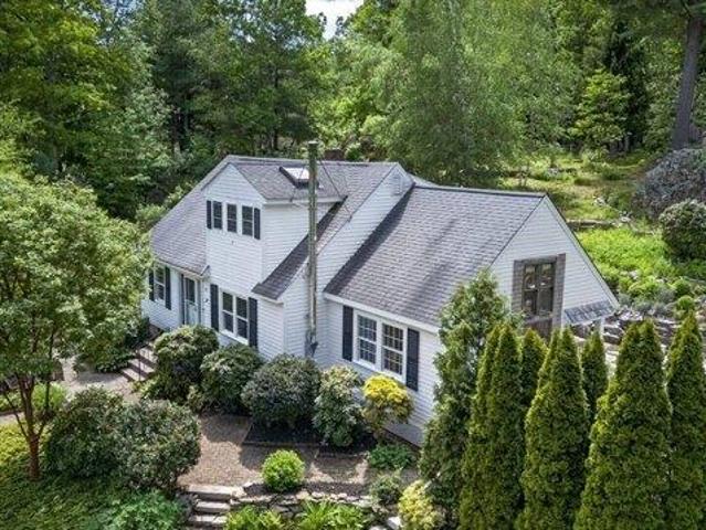 house with 3 bedroom, Boylston MA DS102634110