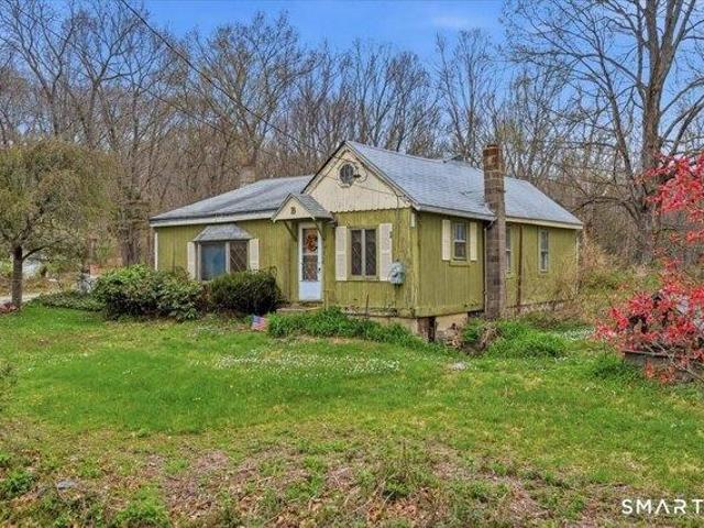 house with 3 bedroom, Bozrah CT DS102254659