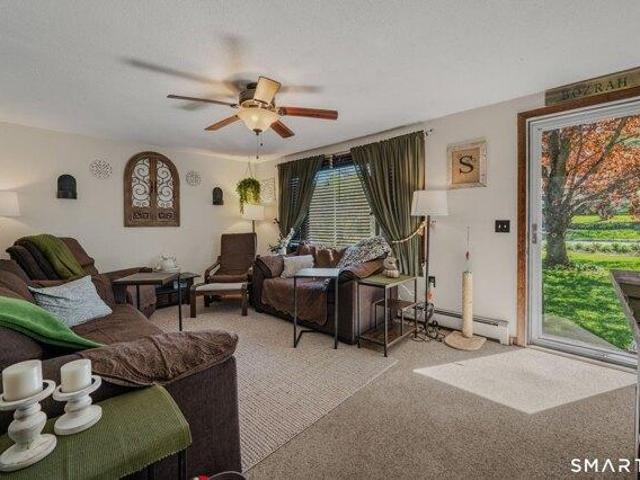 house with 3 bedroom, Bozrah CT ES103970164