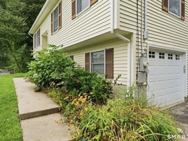 house with 3 bedroom, Bozrah CT ES105232439