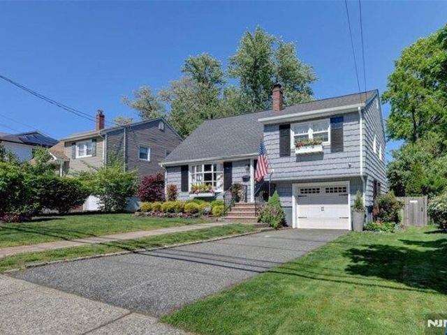 house with 3 bedroom, Bloomfield NJ DLS102529754