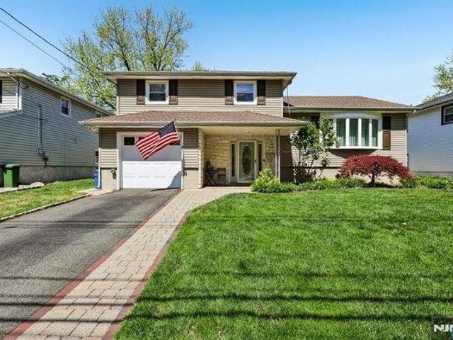house with 3 bedroom, Bloomfield NJ DS102564910