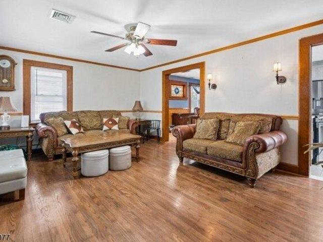 house with 3 bedroom, Bloomfield NJ ES104330332