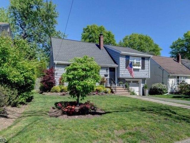 house with 3 bedroom, Bloomfield NJ ES104331360