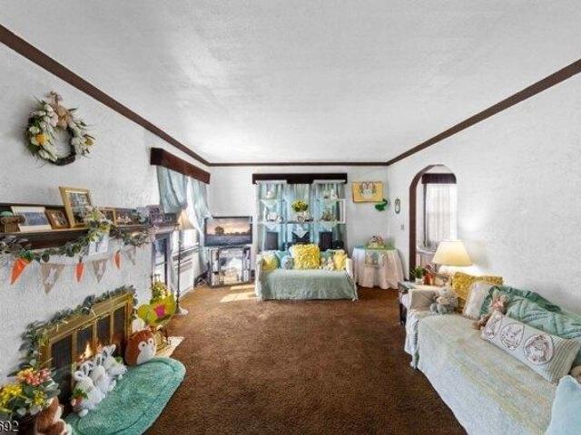 house with 3 bedroom, Bloomfield NJ ES104376365