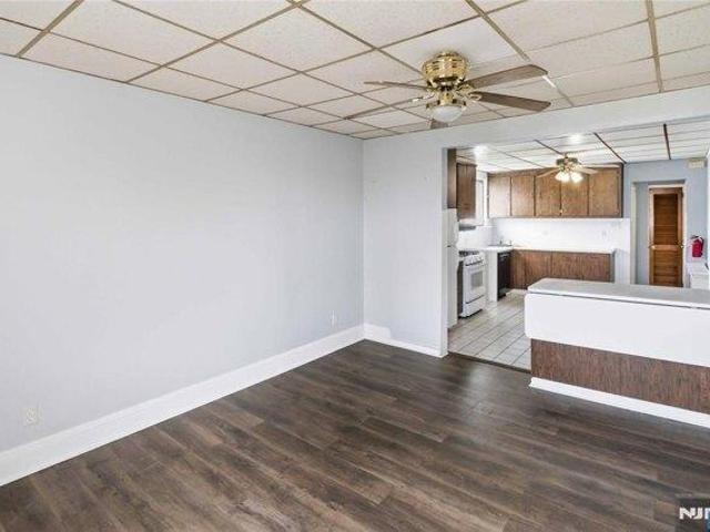 house with 3 bedroom, Bloomfield NJ ES104608607