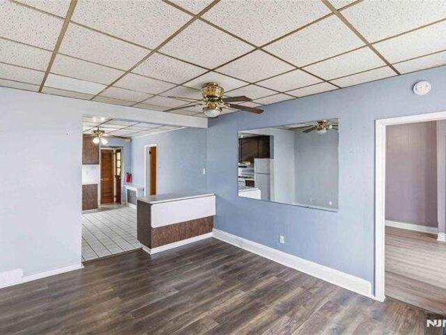 house with 3 bedroom, Bloomfield NJ ES105206717