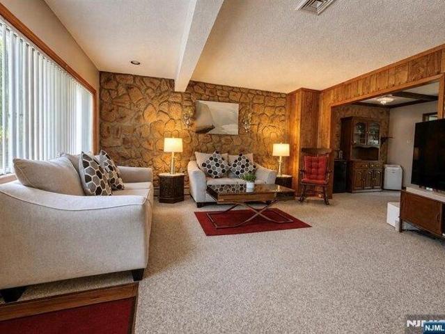 house with 3 bedroom, Bloomfield NJ ES105208184