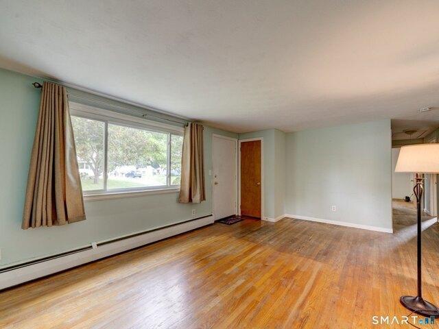 house with 3 bedroom, Bloomfield CT ES105172926