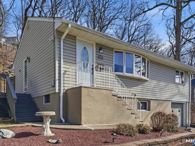 house with 3 bedroom, Bloomingdale NJ DS101283755