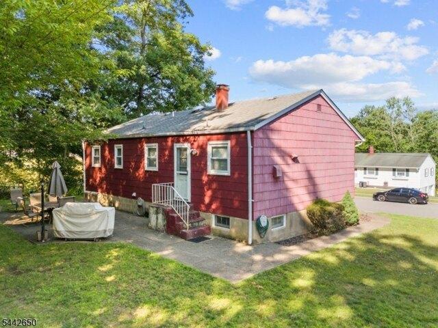 house with 3 bedroom, Bloomingdale NJ ES104833514