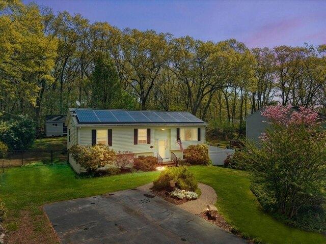 house with 3 bedroom, Blackstone MA DS103188513
