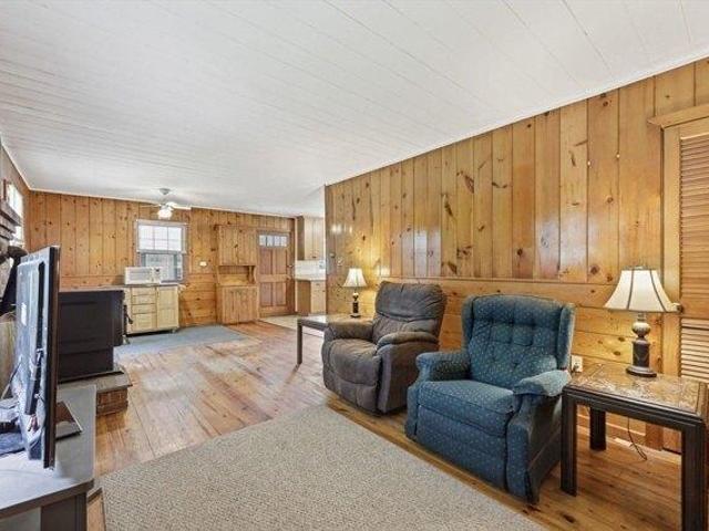 house with 3 bedroom, Blandford MA ES103037929