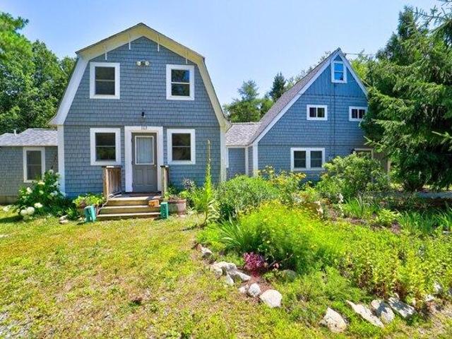 house with 3 bedroom, Blue Hill ME ES105124912
