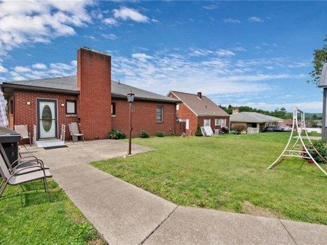 house with 3 bedroom, Brownsville PA ES103624265
