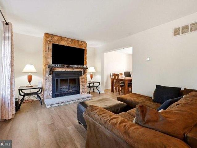 house with 3 bedroom, Browns Mills NJ ES105589814