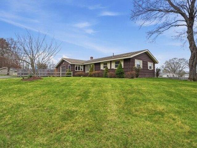 house with 3 bedroom, Brockton MA DLS102477606
